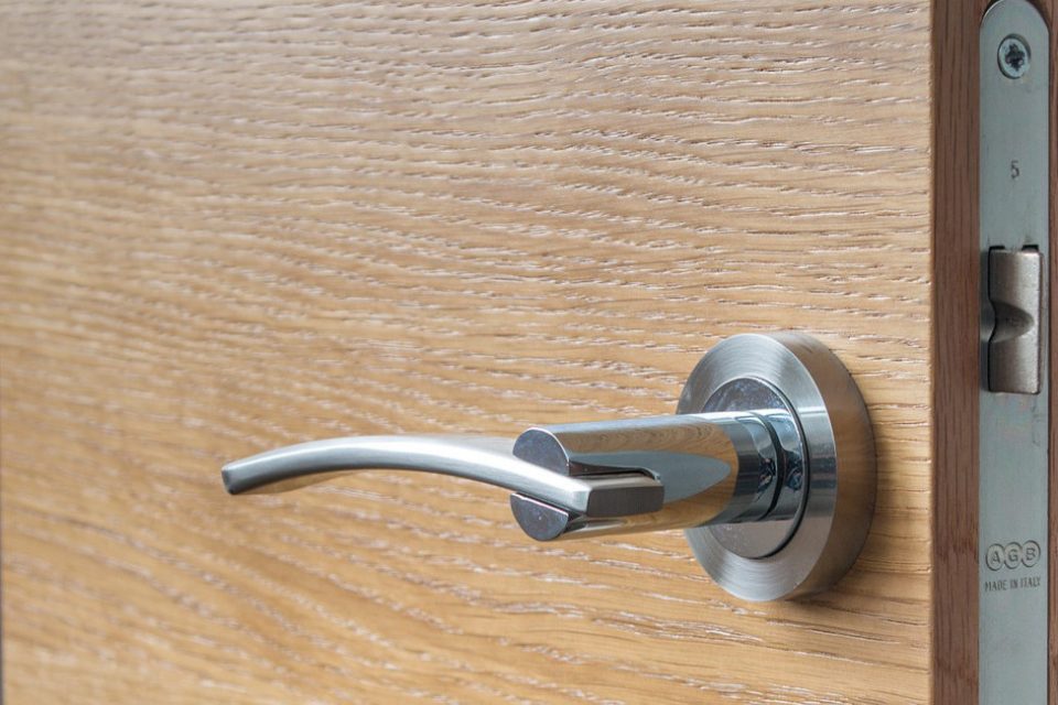 Door Locksmith | Locks Off & No Broken Barrels