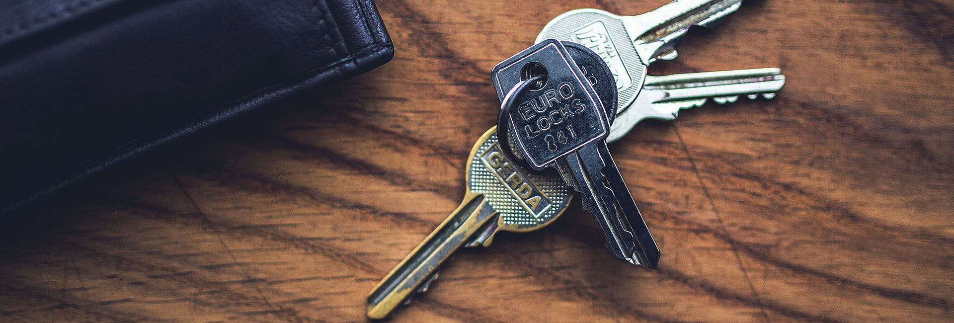 Locks Off: Emergency Locksmiths in South Manchester